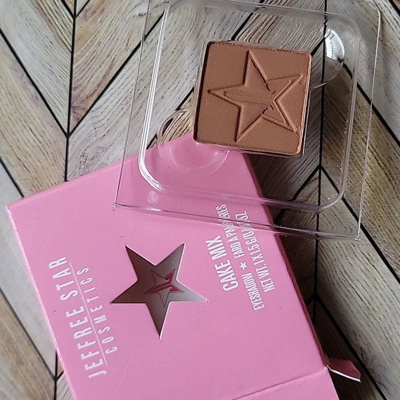 Jeffree Star | Makeup | 42 Jeffree Star Single Eyeshadow Cake Mix New ...